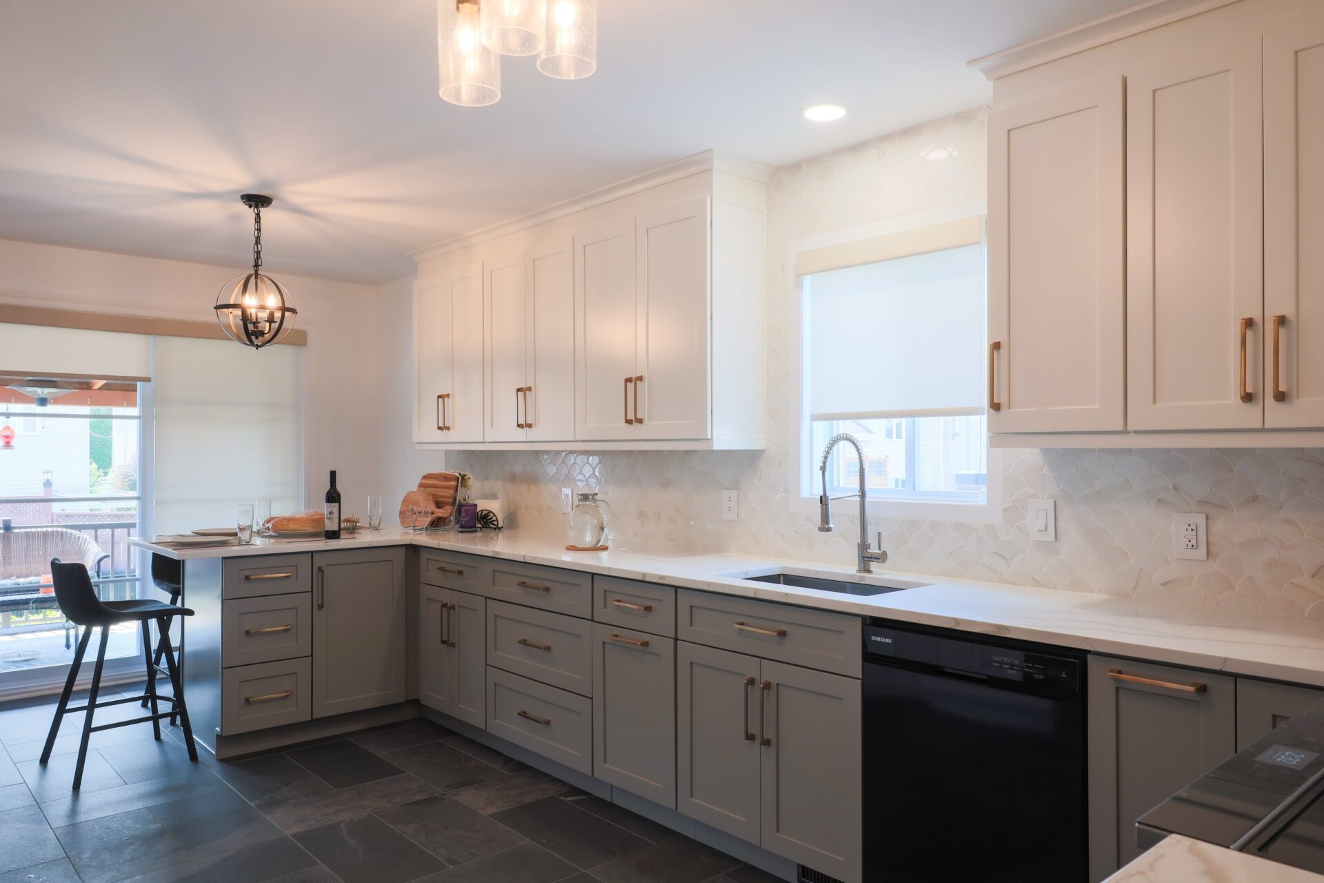 We are offering a free consultation for your plan and budget control ...